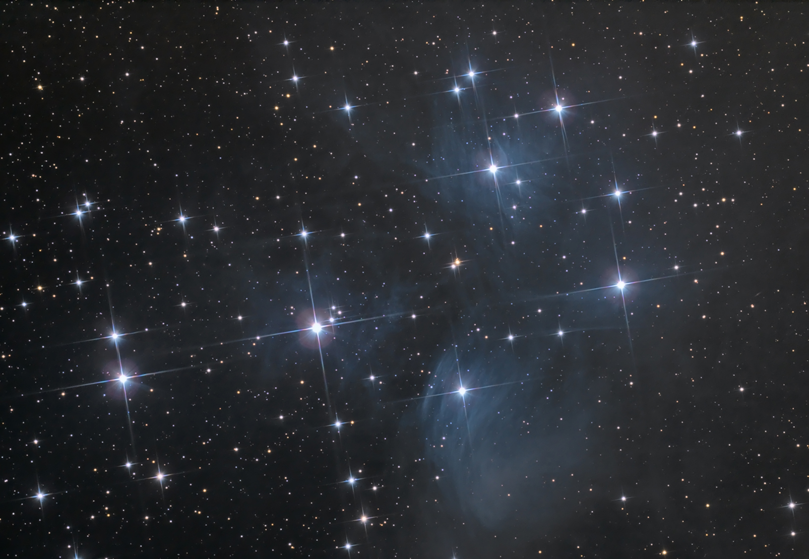 M45 Plejaden - Spektrum der Wissenschaft