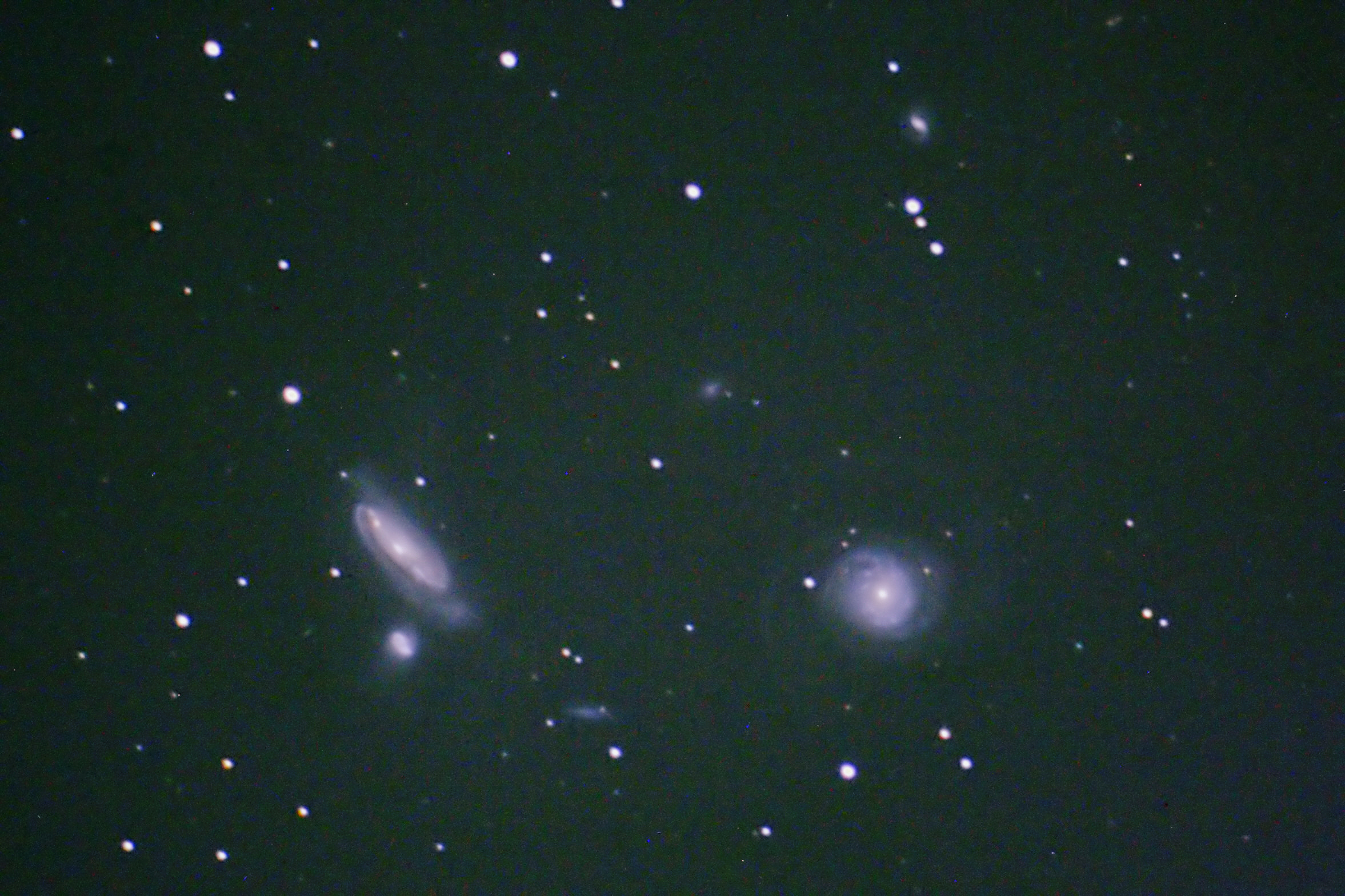 Seyfert-Galaxie LEDA 72612 mit NGC 7771, 7769 usw. - Spektrum der ...