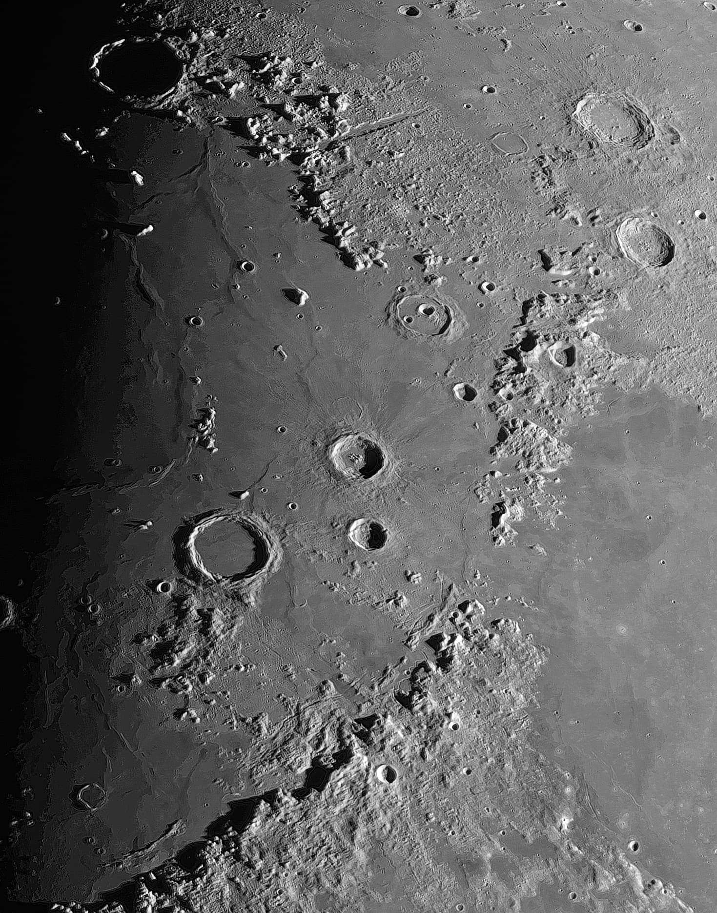 Vom Alpental zur Hadley-Rille am 1. April 2020 - Spektrum der Wissenschaft