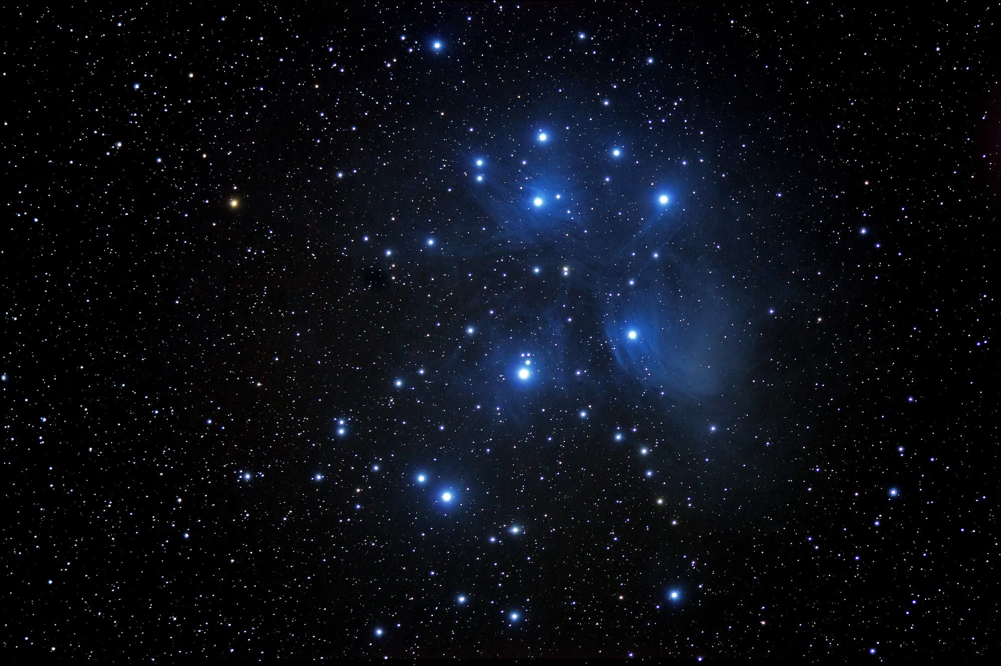 Plejaden M 45 - Spektrum der Wissenschaft