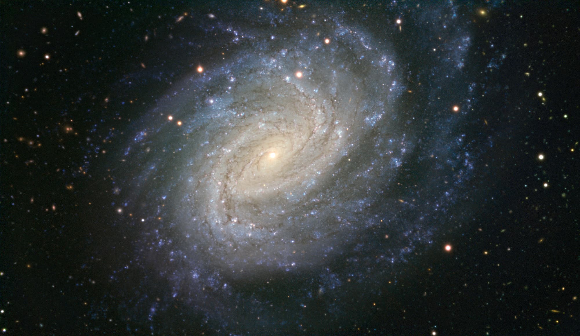 Galaxien: NGC1187: Spiralgalaxie im Sternbild Eridanus - Spektrum der ...